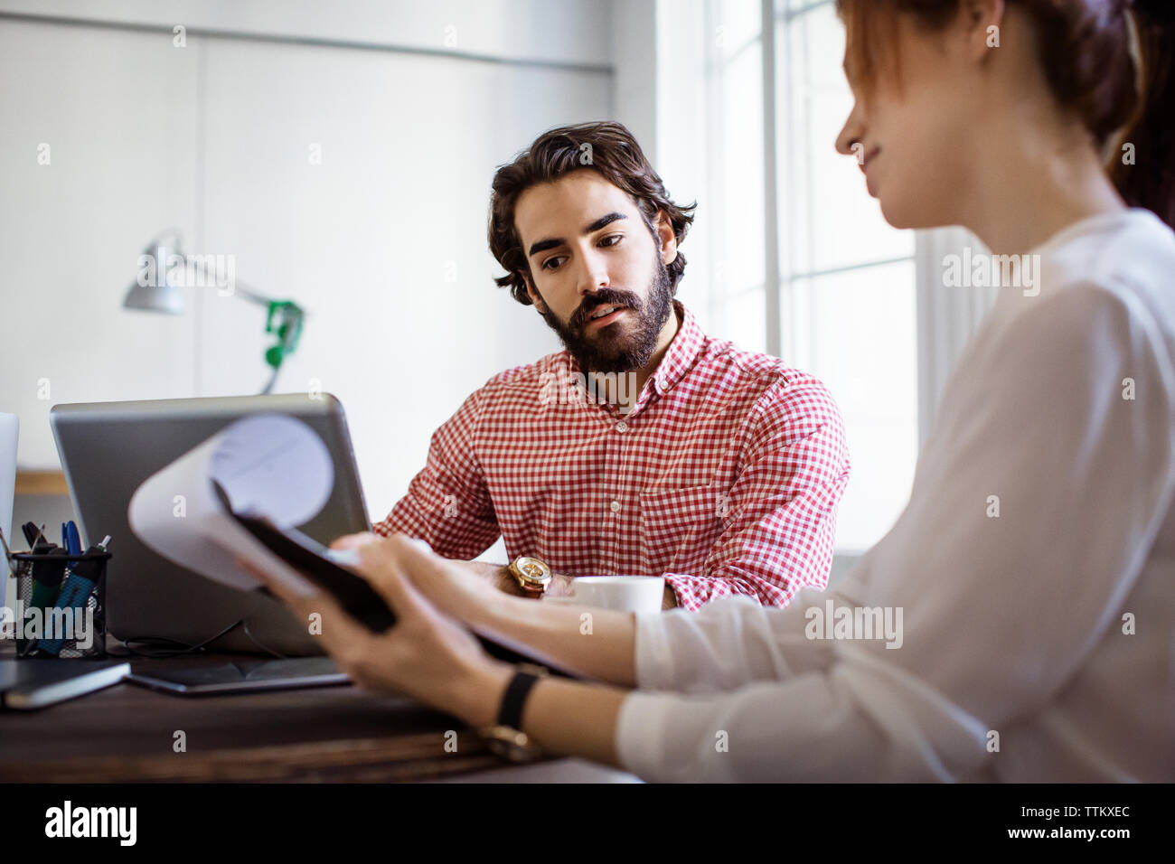 Two people meeting discussing hi-res stock photography and images - Alamy