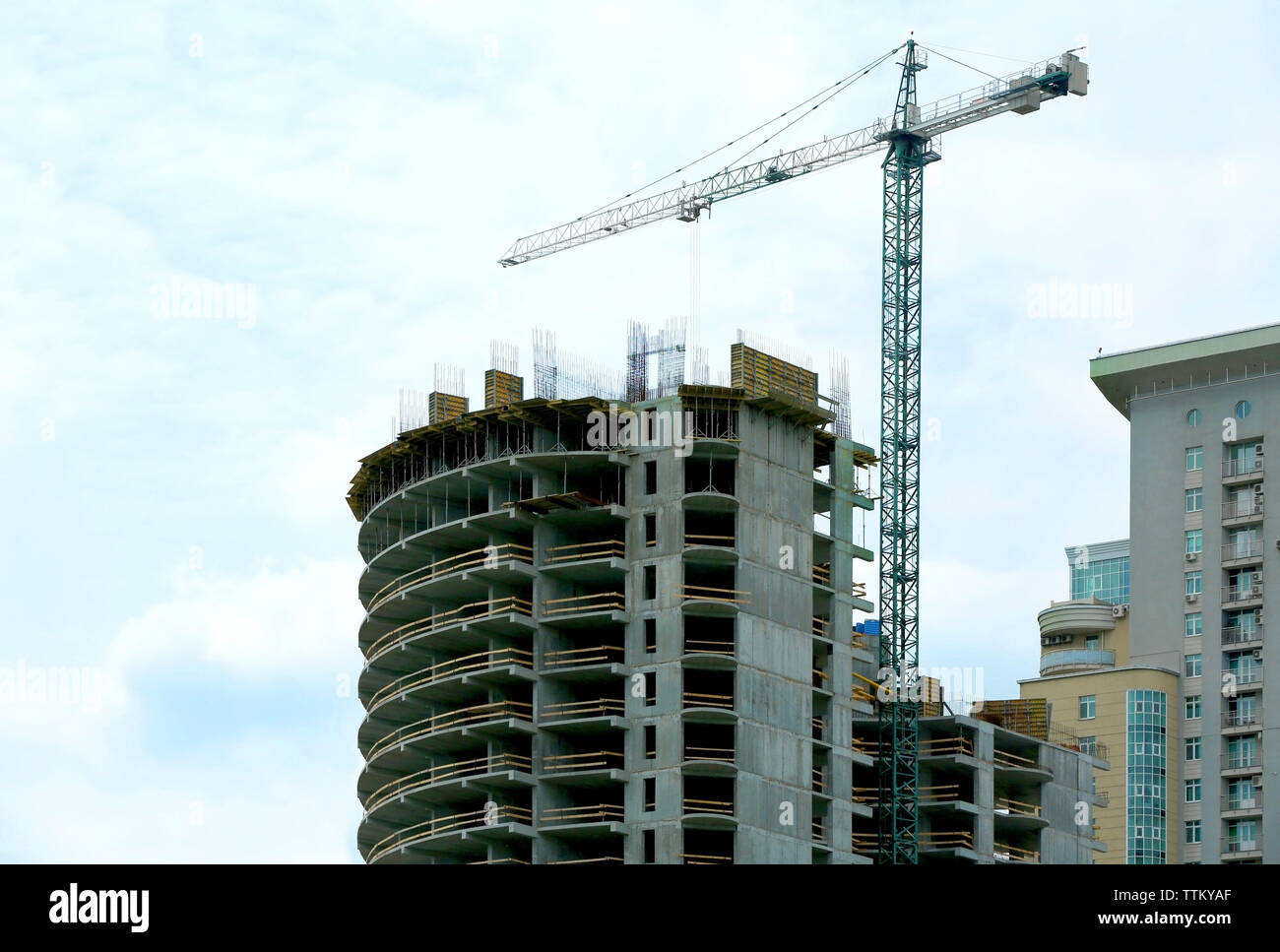 Construction of new building Stock Photo - Alamy