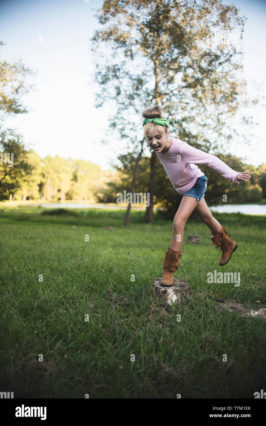 Screaming trees hi-res stock photography and images - Alamy