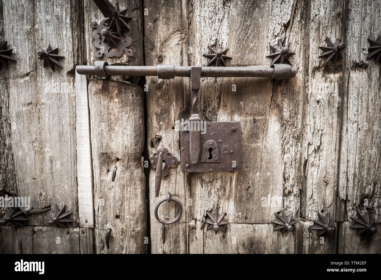 Door latch hi-res stock photography and images - Alamy