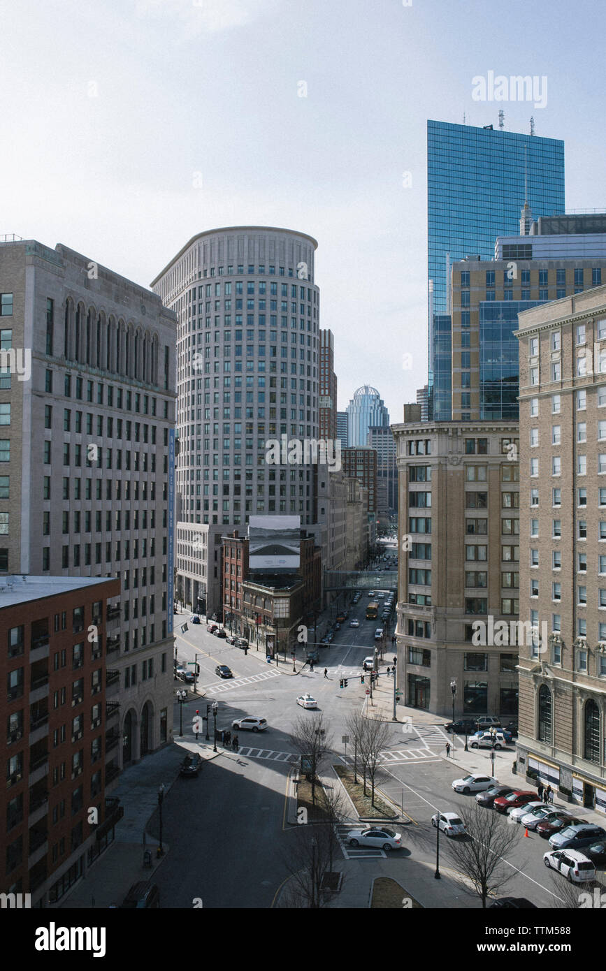 Modern city street hi-res stock photography and images - Alamy