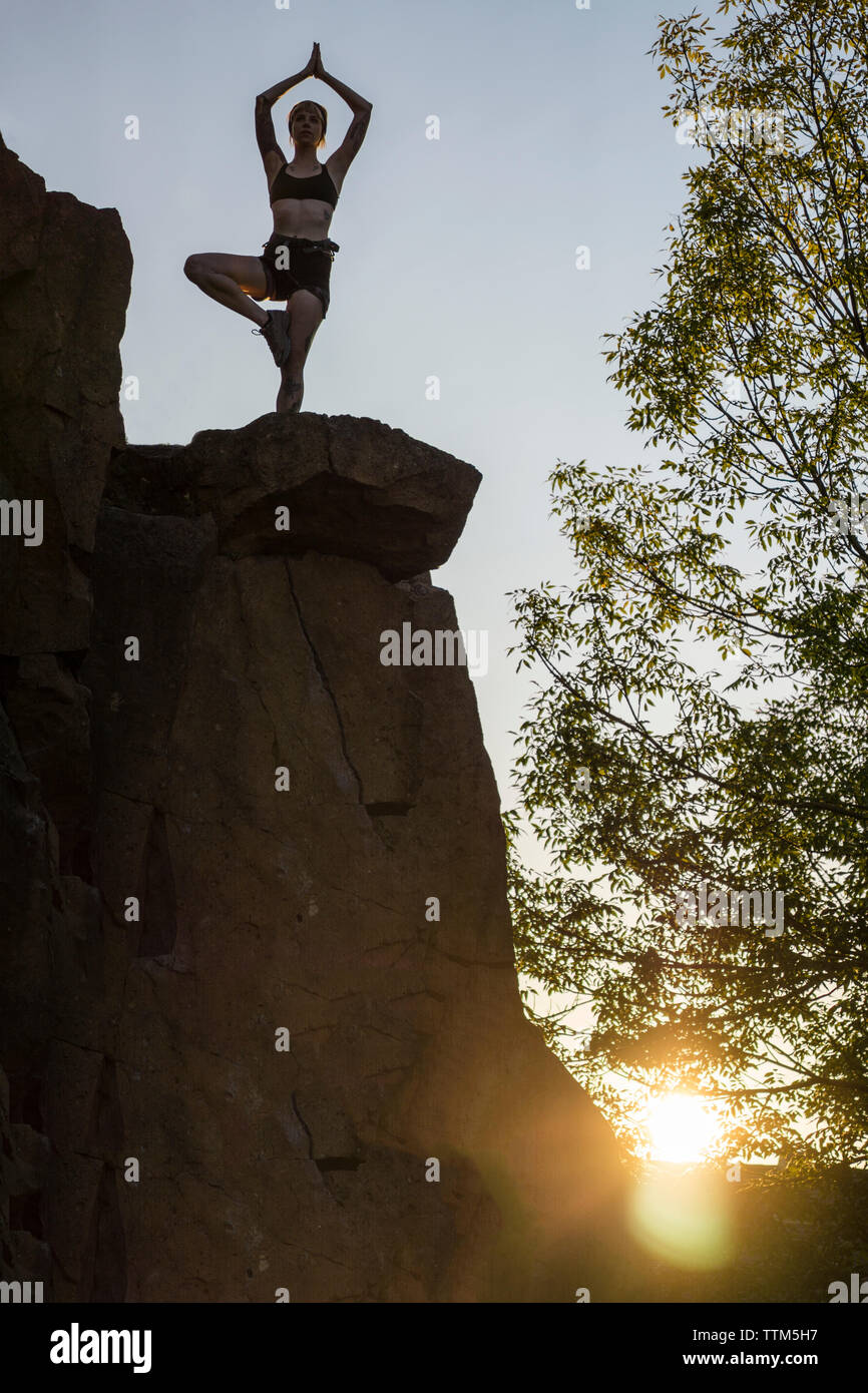 Rock in dangerous position hi-res stock photography and images - Alamy