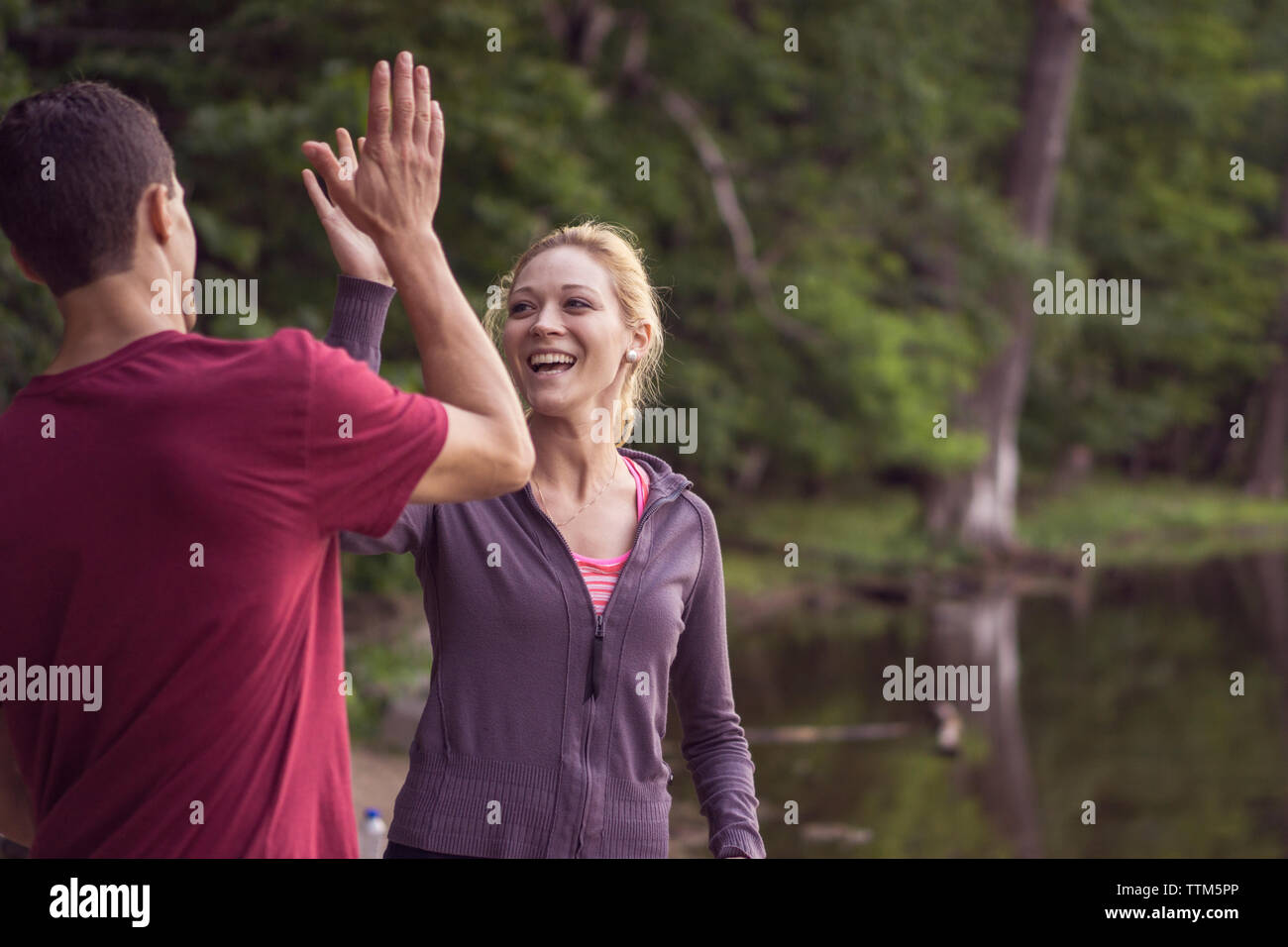 People walk into eachother hi-res stock photography and images - Alamy