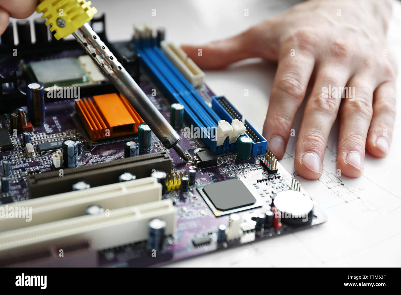 Computer chip blueprint hi-res stock photography and images - Alamy