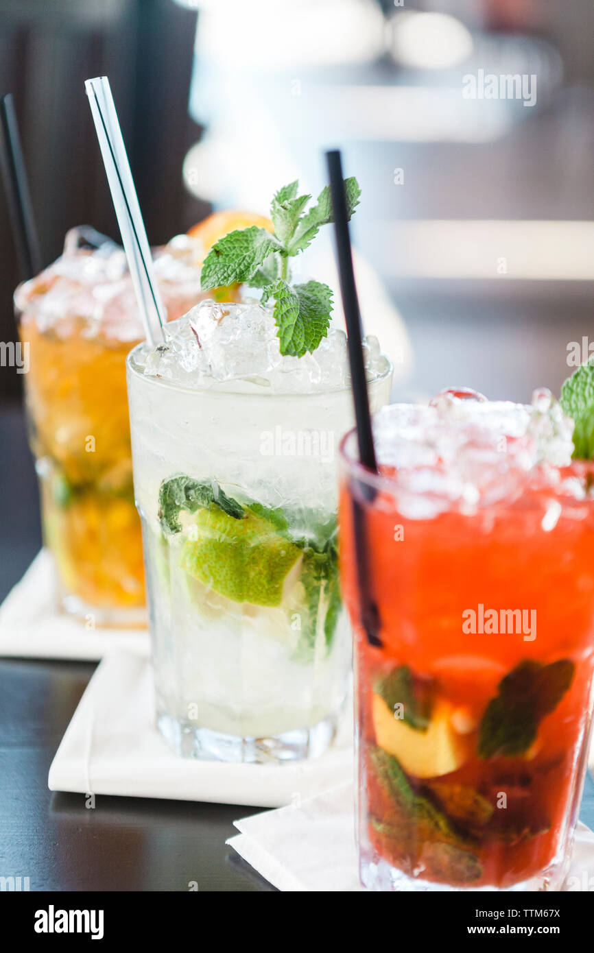 Drinks table hi-res stock photography and images - Alamy