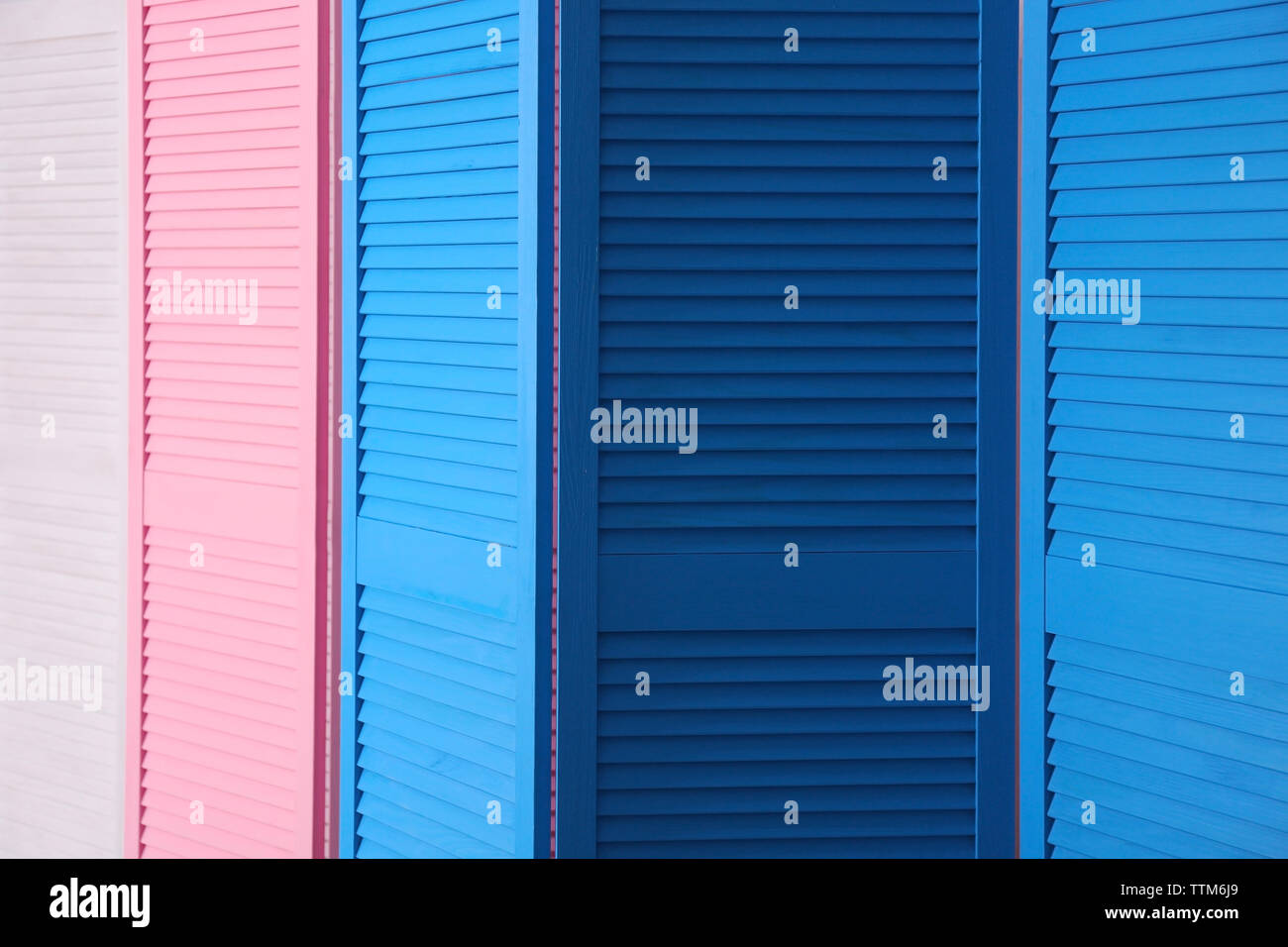Partition screens hi-res stock photography and images - Alamy