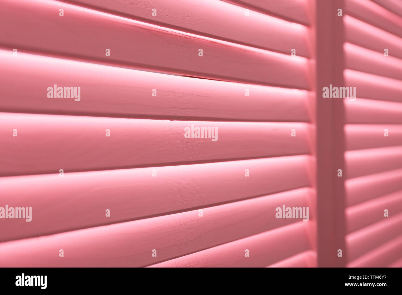 Pink folding screen, closeup Stock Photo - Alamy