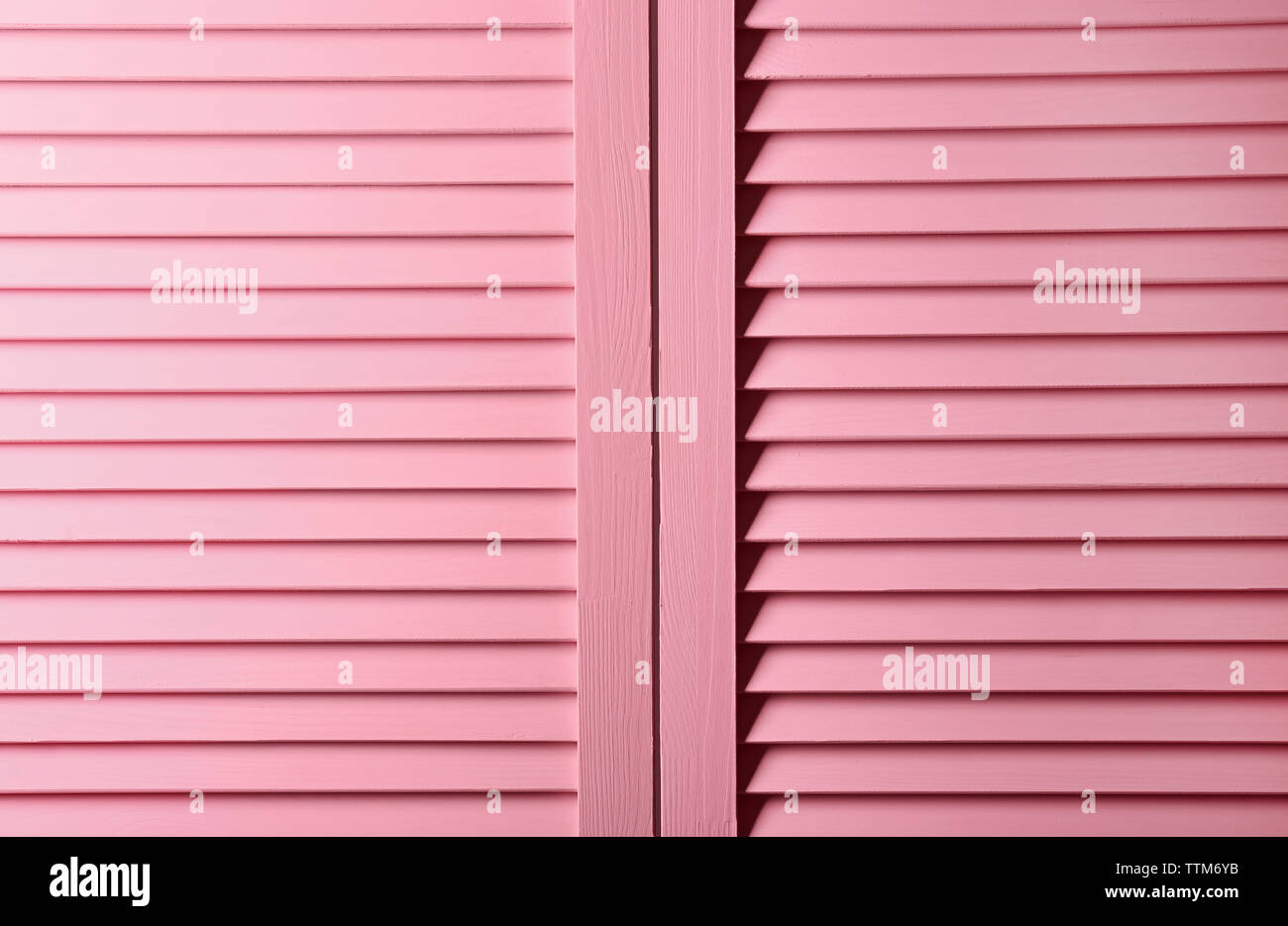 Pink folding screen, closeup Stock Photo - Alamy