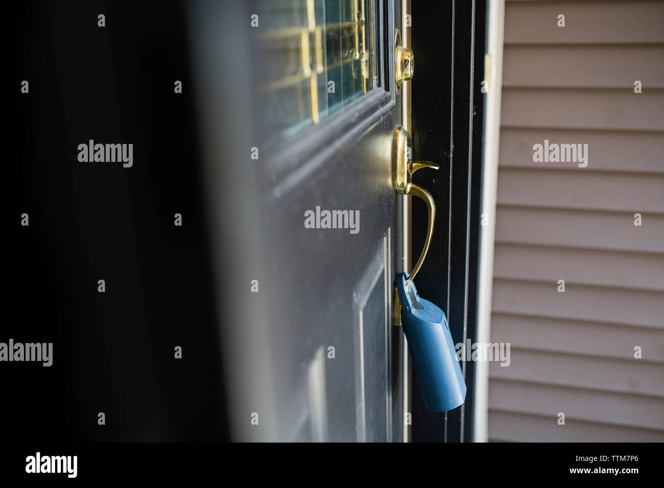 Hanging handle hi-res stock photography and images - Alamy