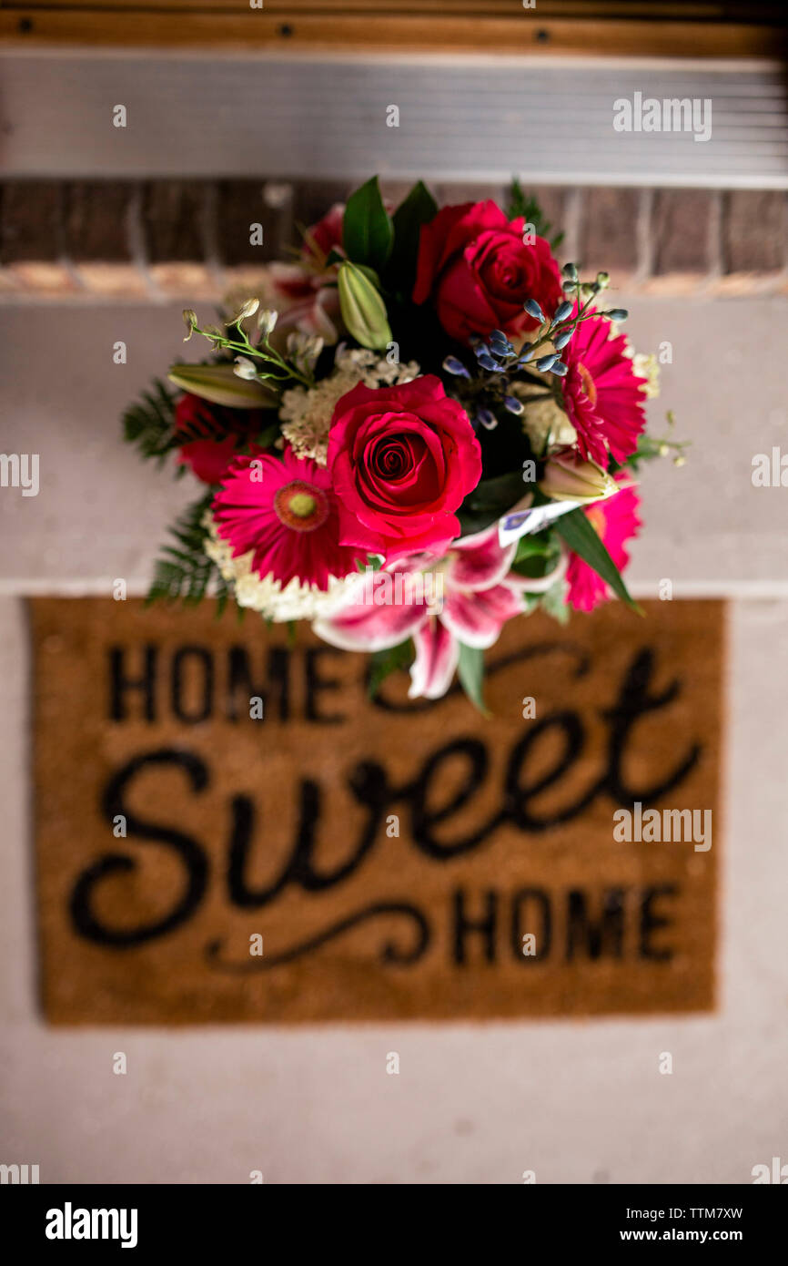 Welcome sign overhead hi-res stock photography and images - Alamy