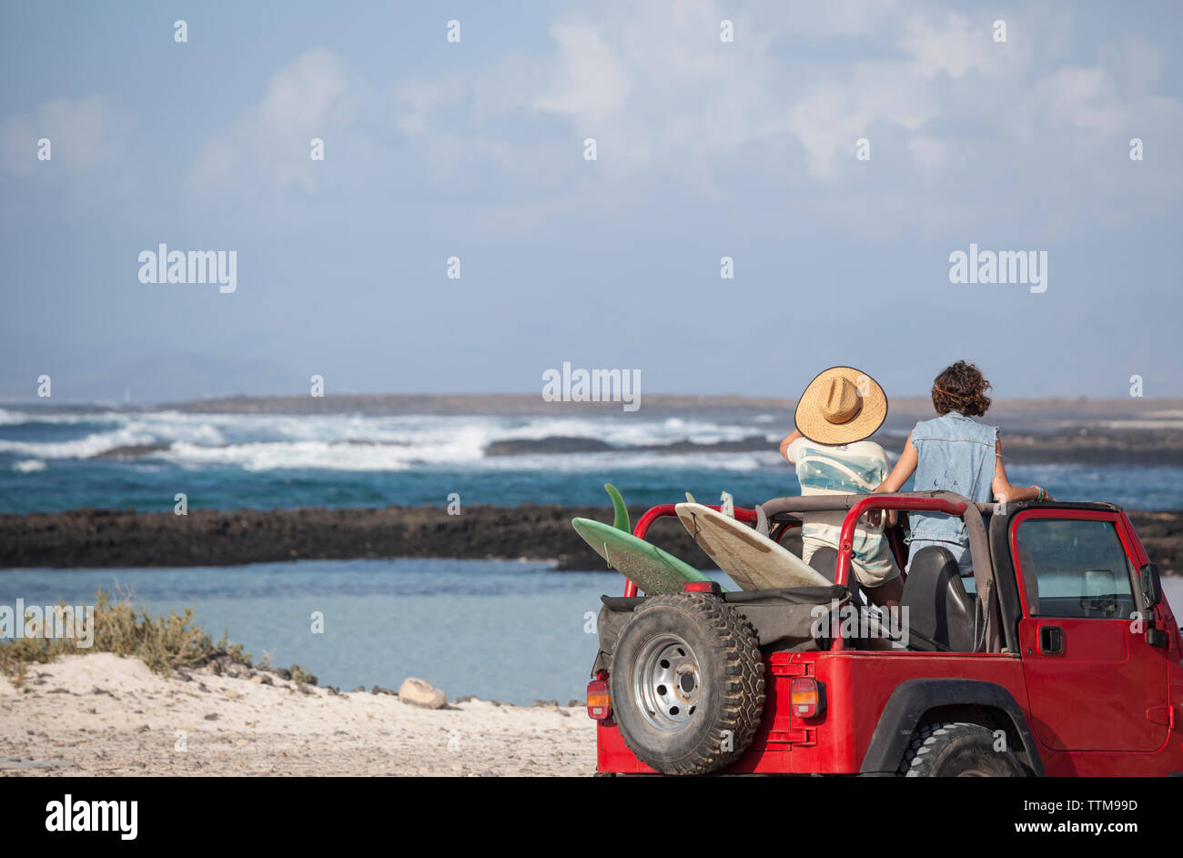Two Girls High Resolution Stock Photography and Images - Alamy