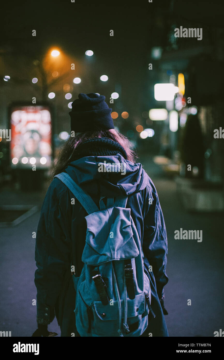 Woman backpack city hi-res stock photography and images - Alamy