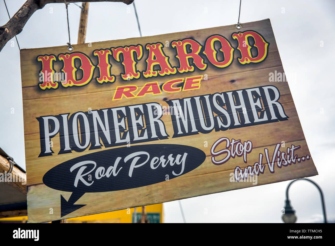 Anchorage directional signs in alaska hi-res stock photography and ...