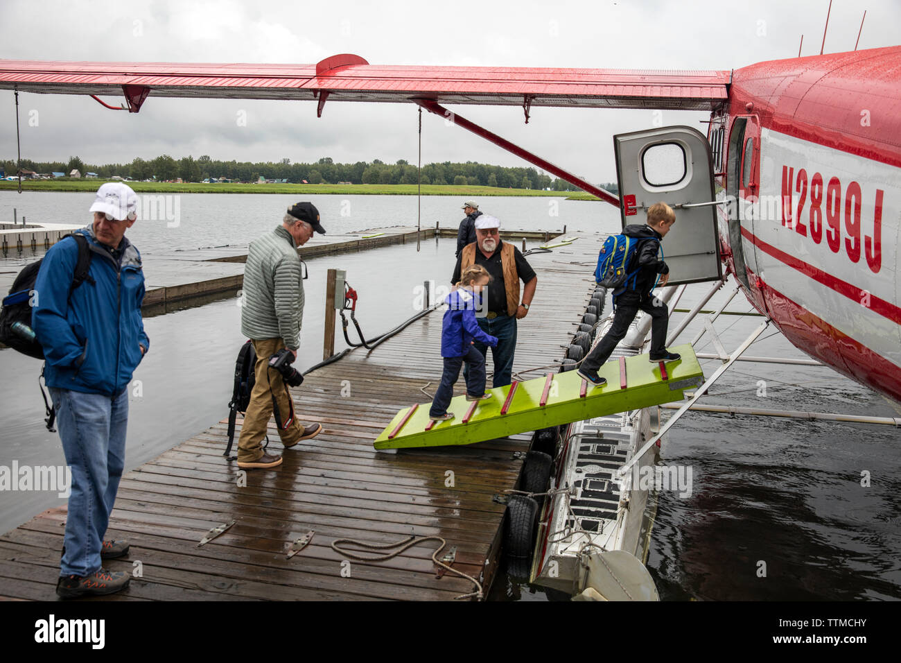 Air service activities hi-res stock photography and images - Alamy