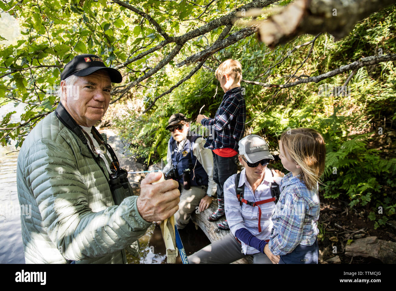 USA, Alaska, Redoubt Bay, Big River Lake, hiking on the bear trails to ...
