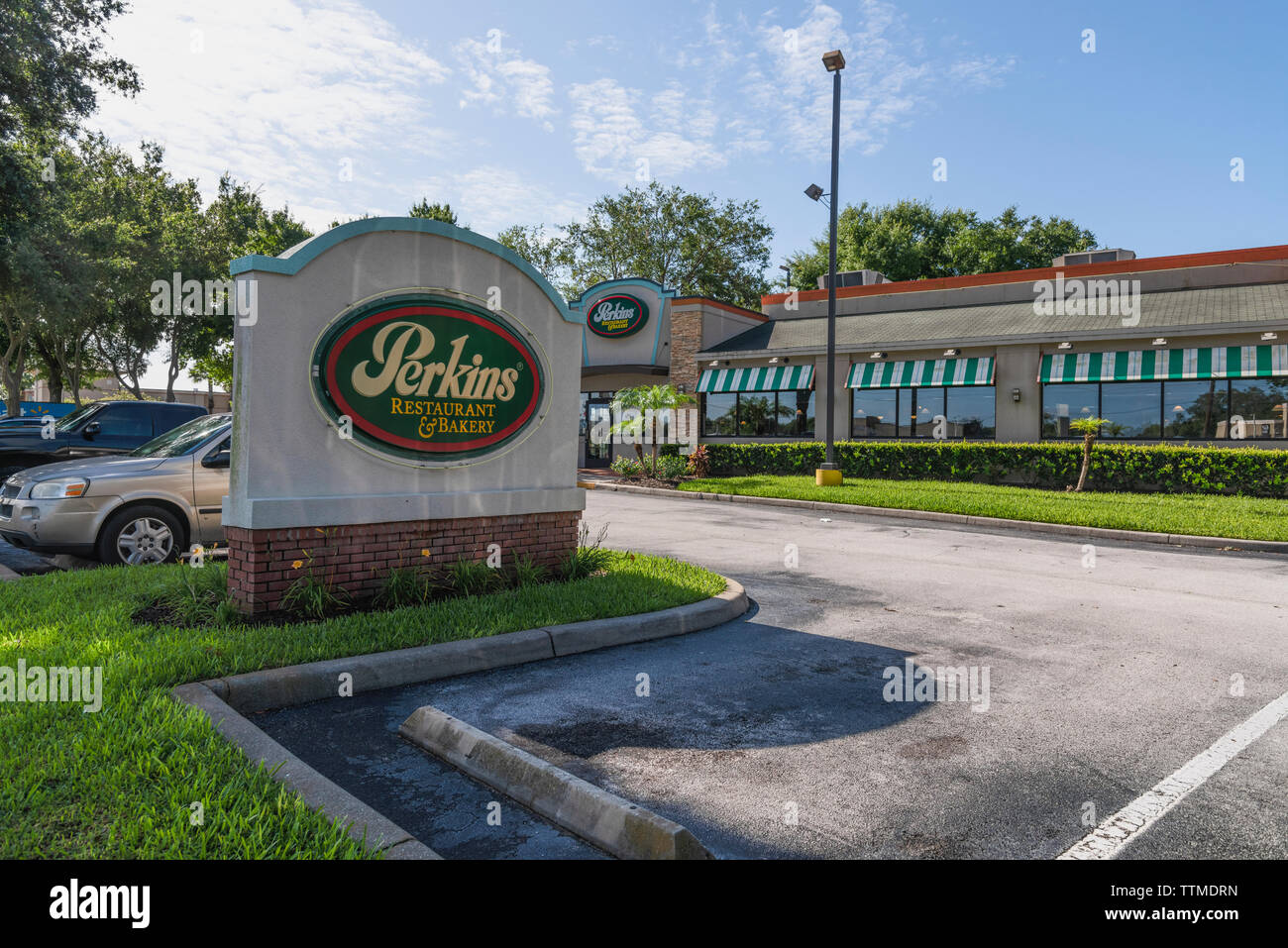Perkins Restaurant Building Exterior Stock Photo - Alamy
