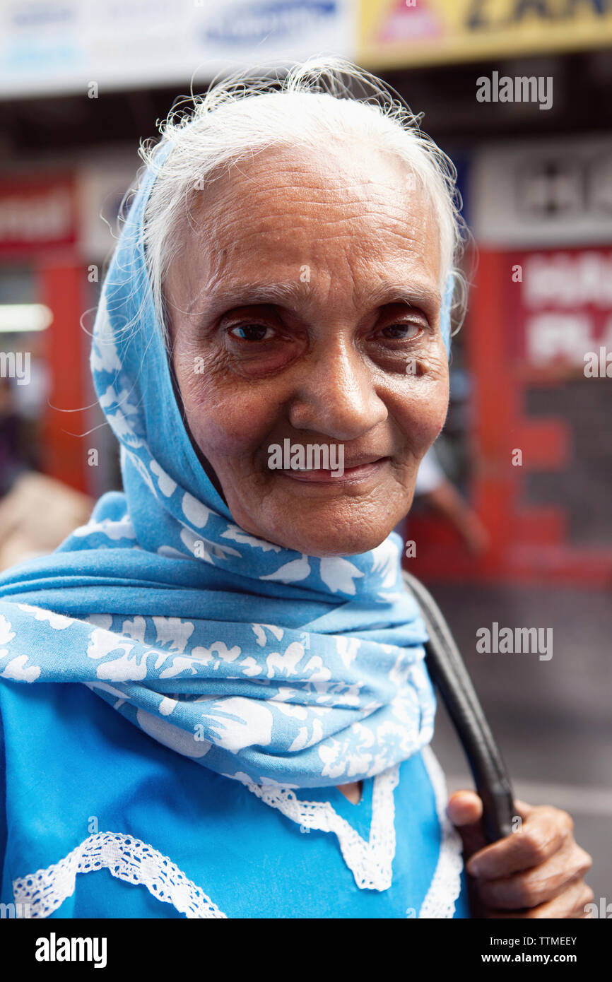 Mauritius people smiling hi-res stock photography and images - Alamy