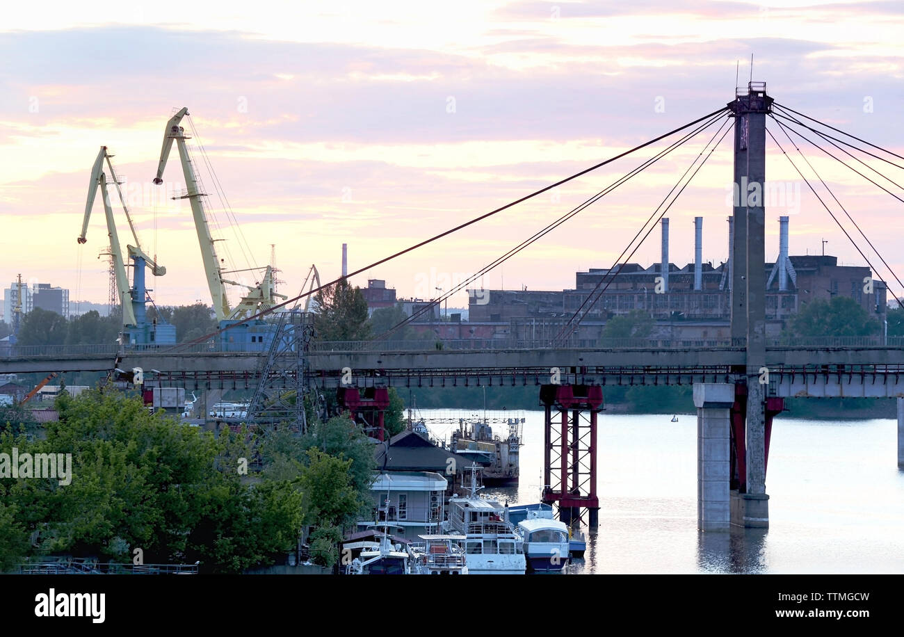 Bridge in Kiev, Ukraine Stock Photo - Alamy
