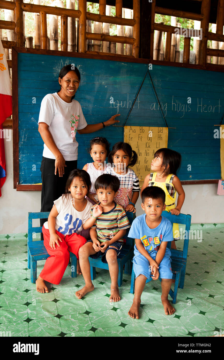 PHILIPPINES, Palawan, Batak Village, Batak children in their classroom ...
