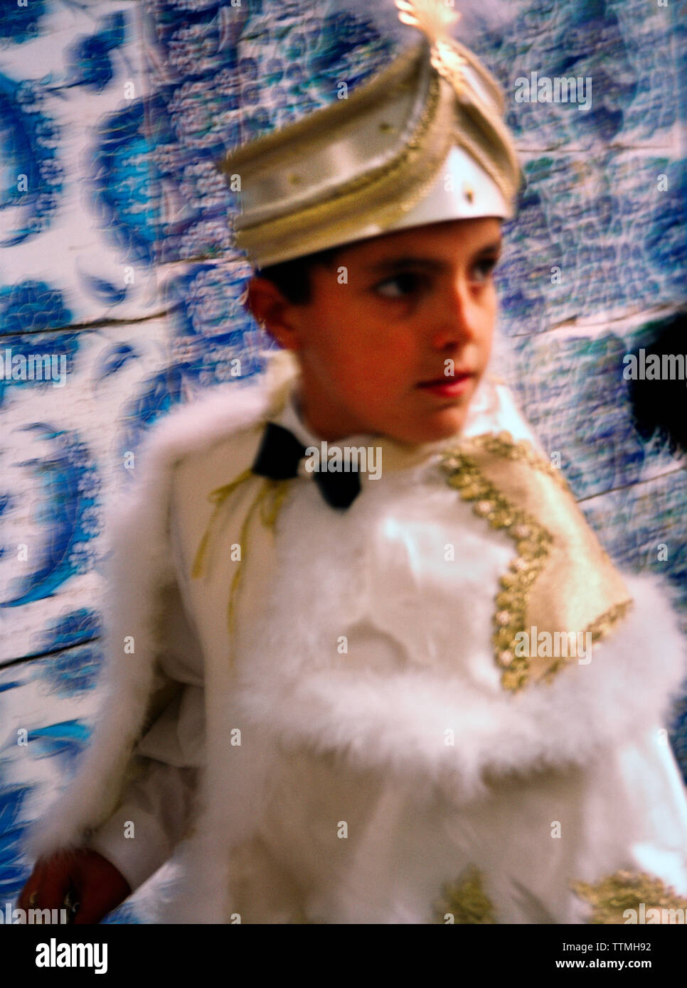 Dressed like a king hi-res stock photography and images - Alamy