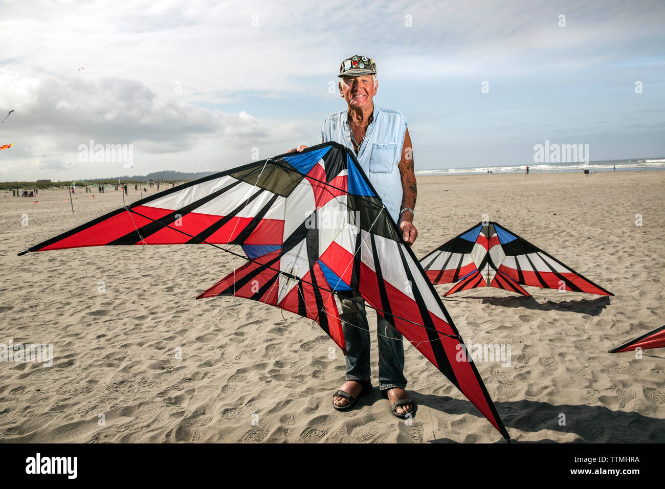 USA, Washington State, Long Beach Peninsula, International Kite ...
