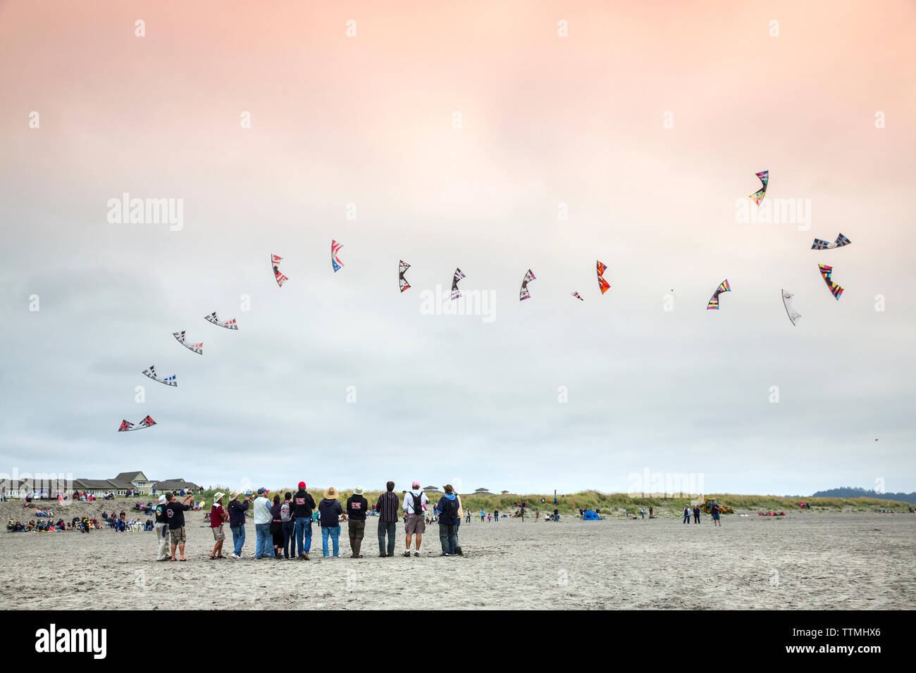 USA, Washington State, Long Beach Peninsula, International Kite ...