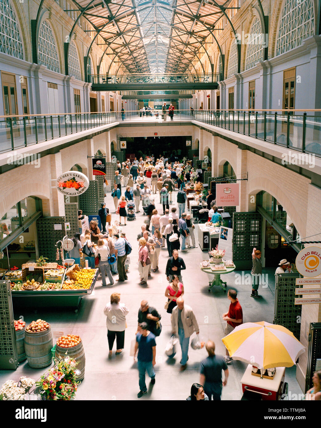 Farmers market embarcadero hi-res stock photography and images - Alamy