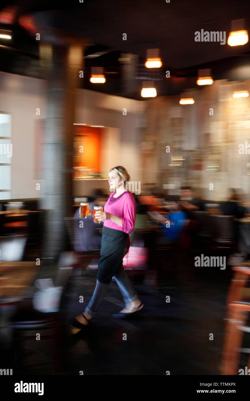 Waitress Walking Stock Photos & Waitress Walking Stock Images - Alamy