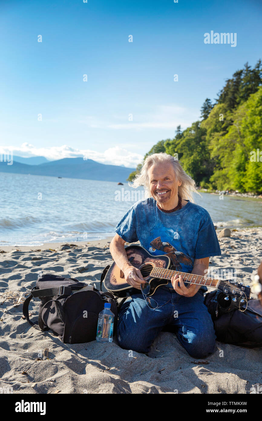 Wreck beach vancouver hi-res stock photography and images - Alamy