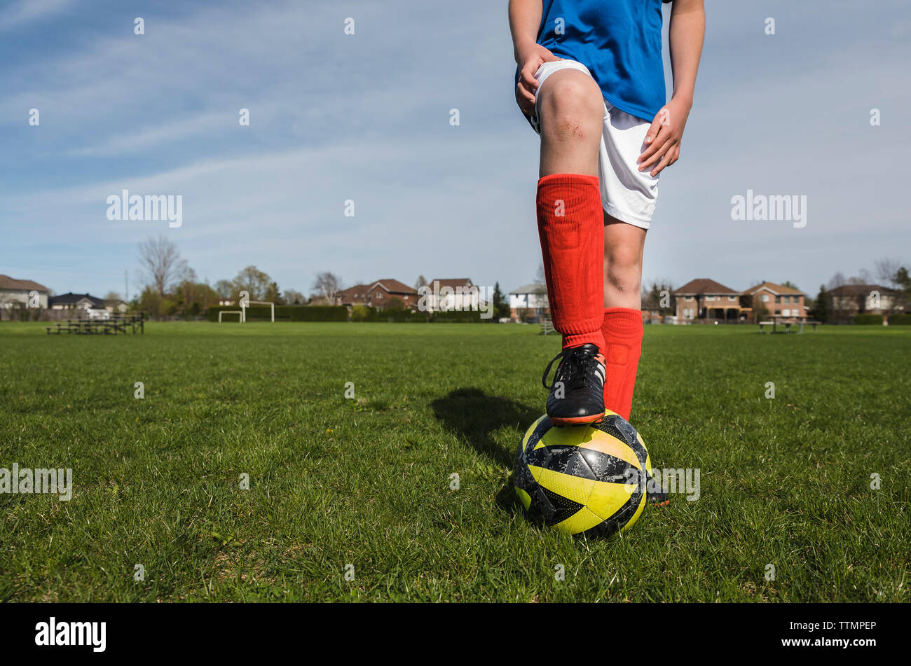 Ball boy standing hi-res stock photography and images - Alamy