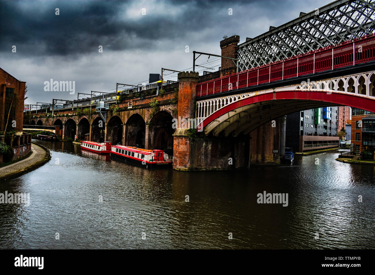 Gloomy, dark day in Manchester, UK Stock Photo - Alamy