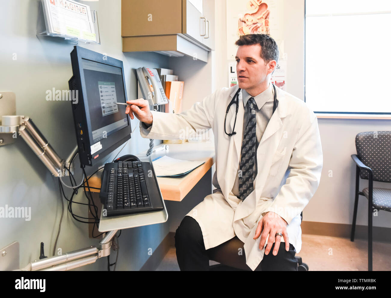 Clinical room hi-res stock photography and images - Alamy