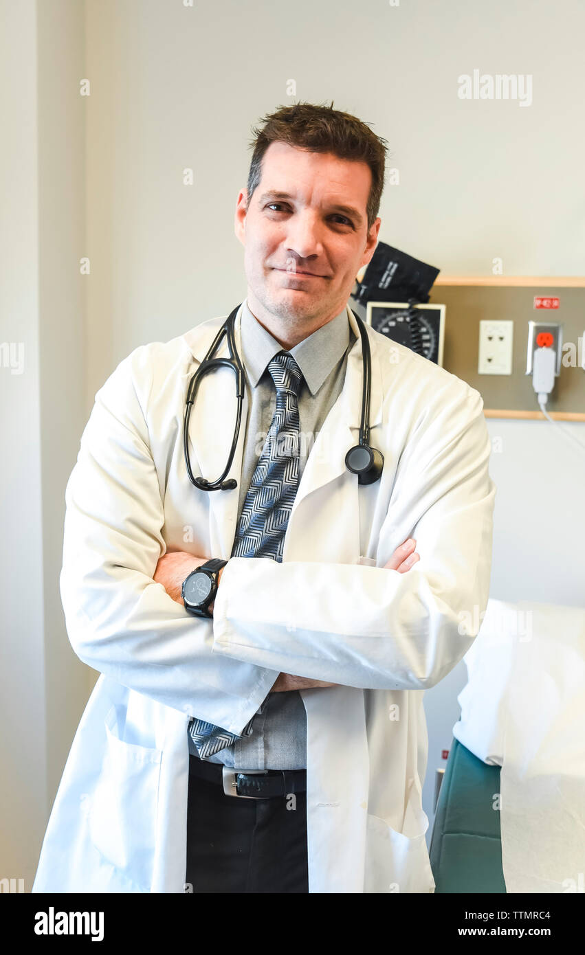 Professional lab coat hi-res stock photography and images - Alamy