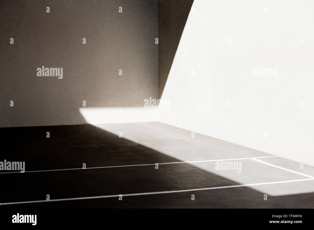 Sunlight sunny feature hi-res stock photography and images - Alamy