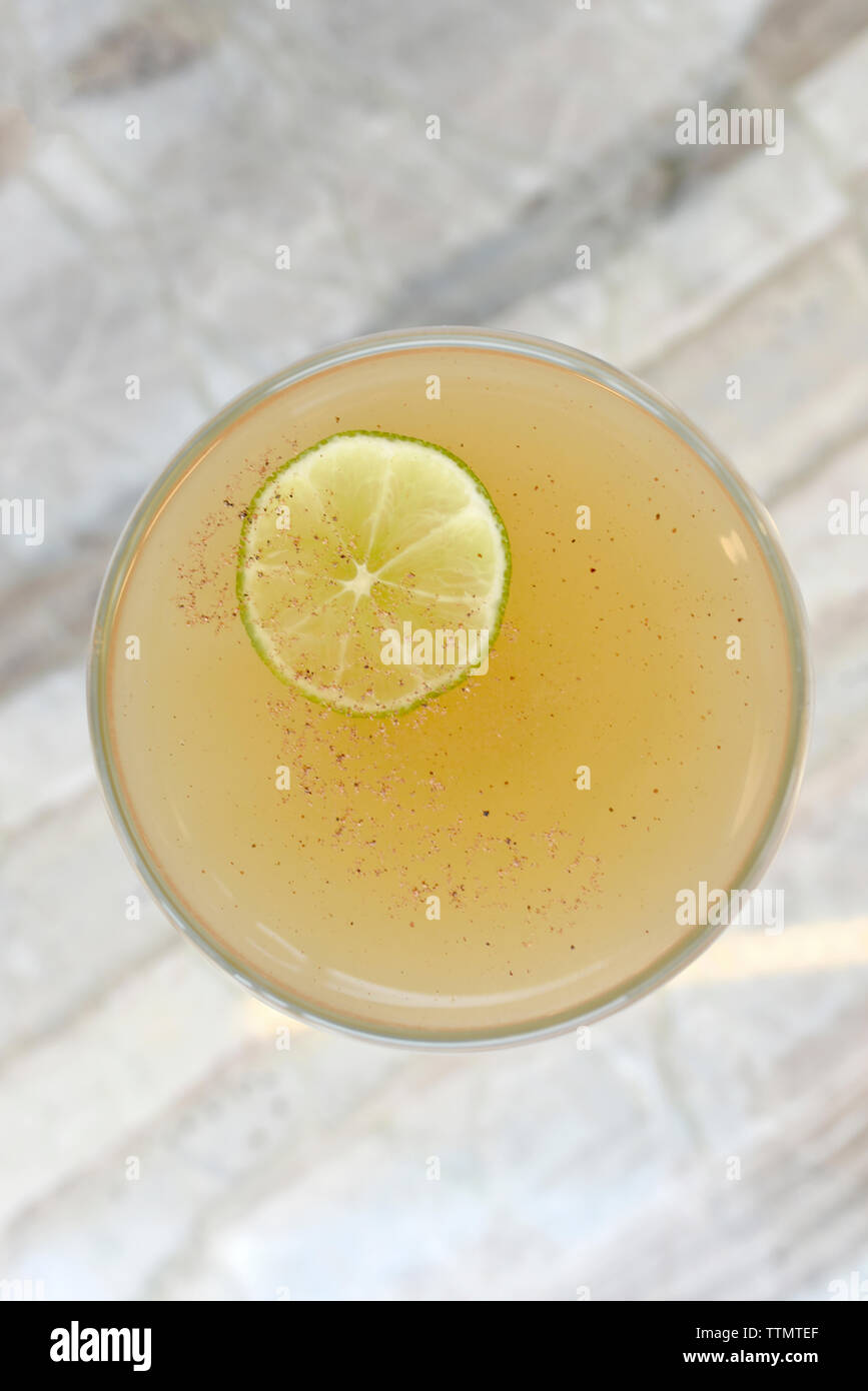 Lime slice hi-res stock photography and images - Alamy