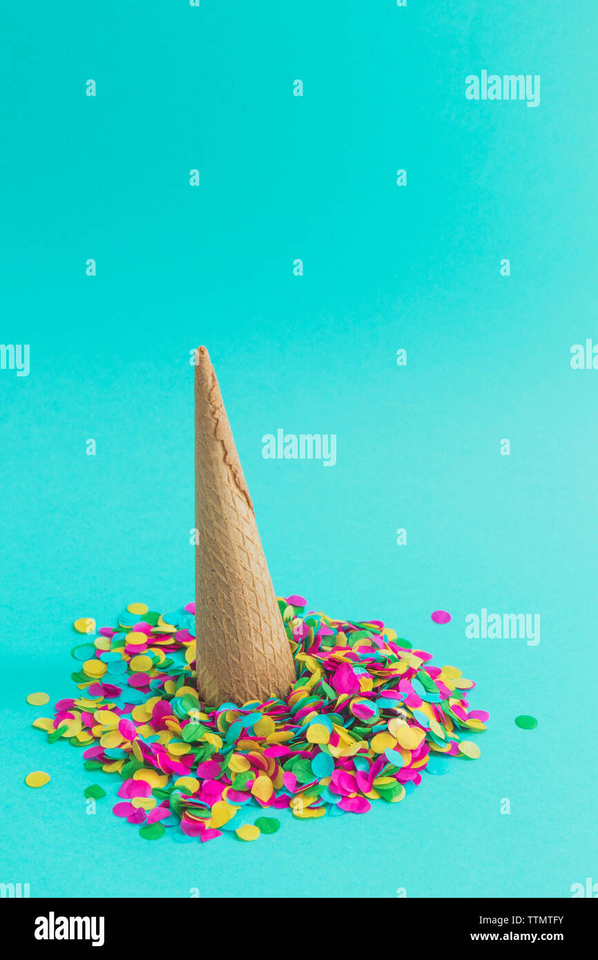 Fallen ice cream cone hi-res stock photography and images - Alamy