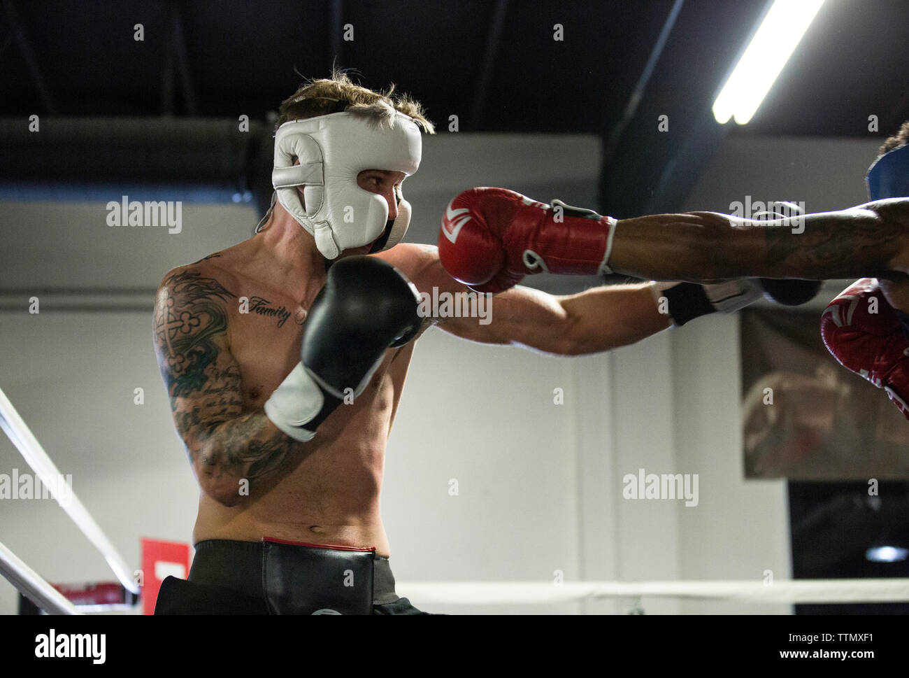 Standing fighting competition boxing boxing ring hi-res stock ...