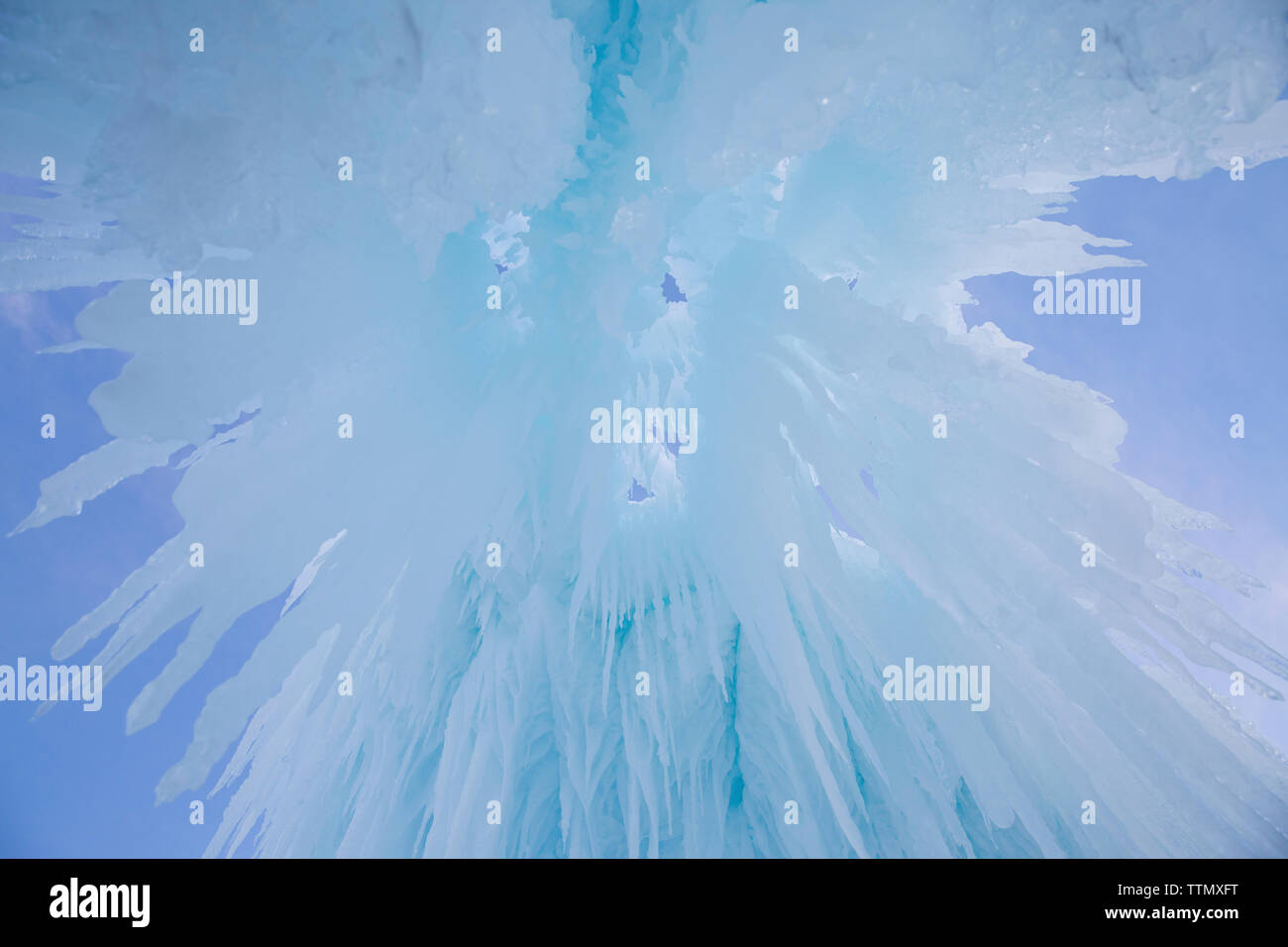 Glaciers frozen outdoors hi-res stock photography and images - Alamy