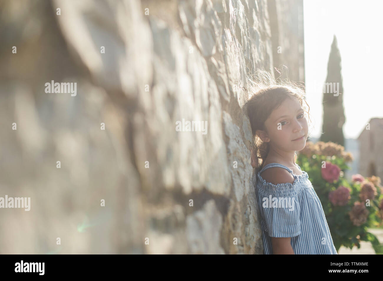 Girl leaning tree caucasian ethnicity hi-res stock photography and ...