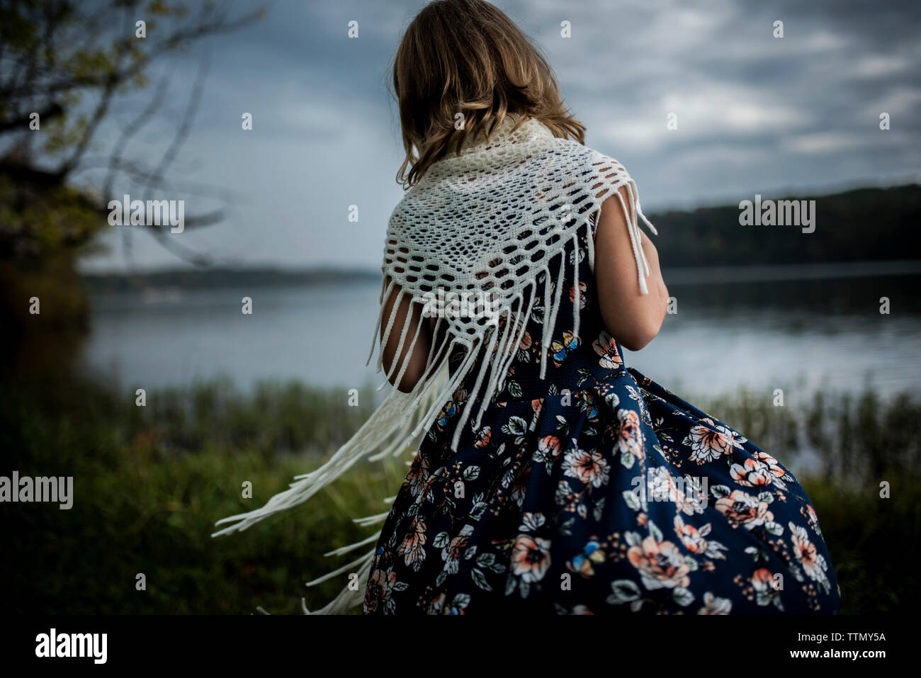 Girl by river hi-res stock photography and images - Alamy