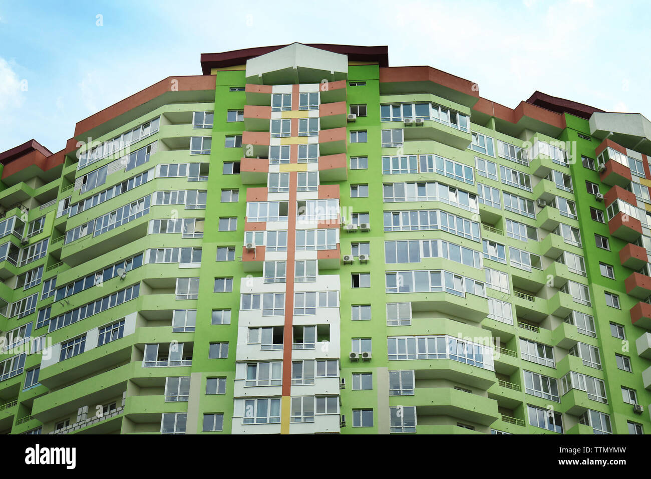 Modern living building Stock Photo - Alamy