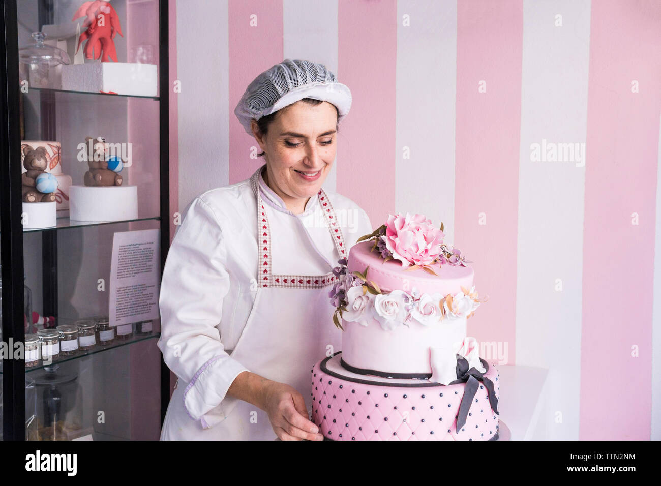 Cake laboratory hi-res stock photography and images - Alamy