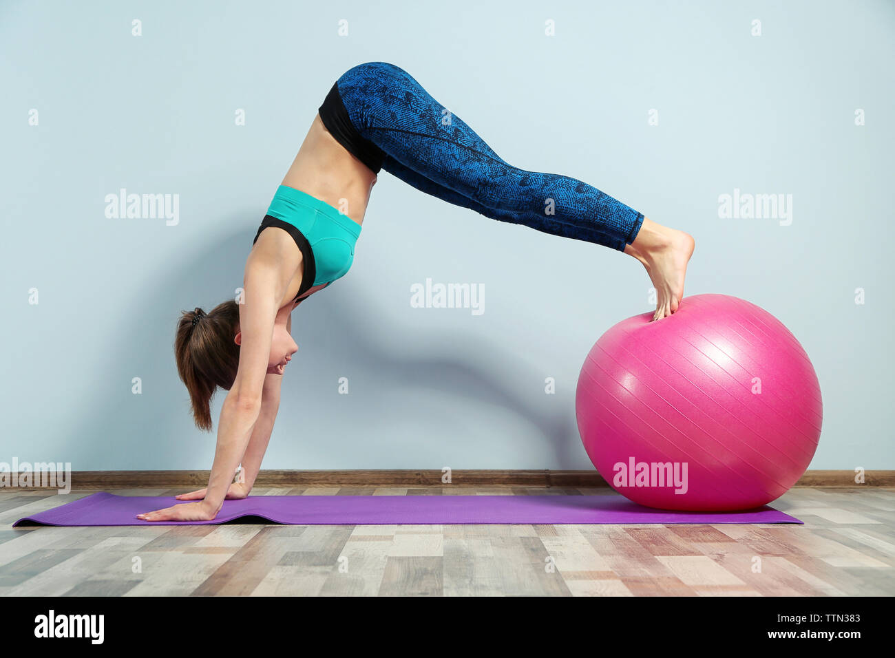 Practicing exercises hi-res stock photography and images - Alamy