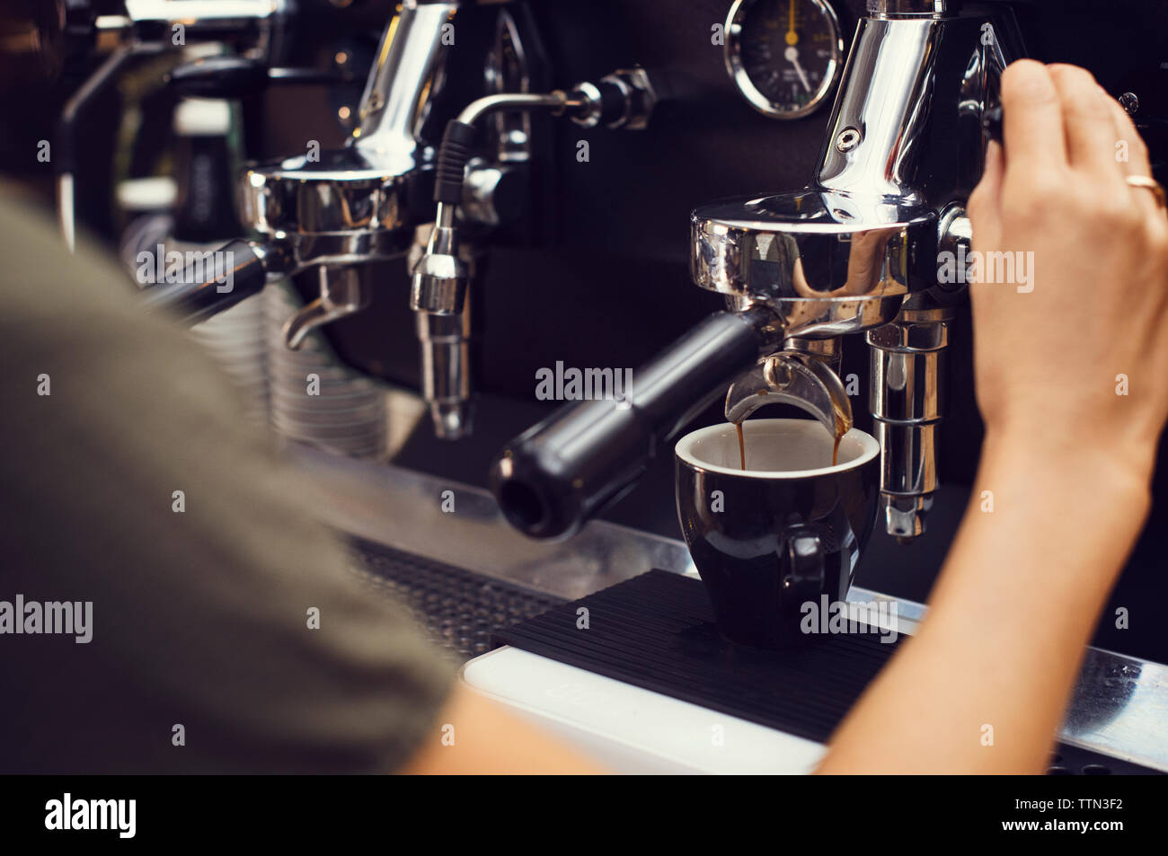 Making coffee cafe hi-res stock photography and images - Alamy