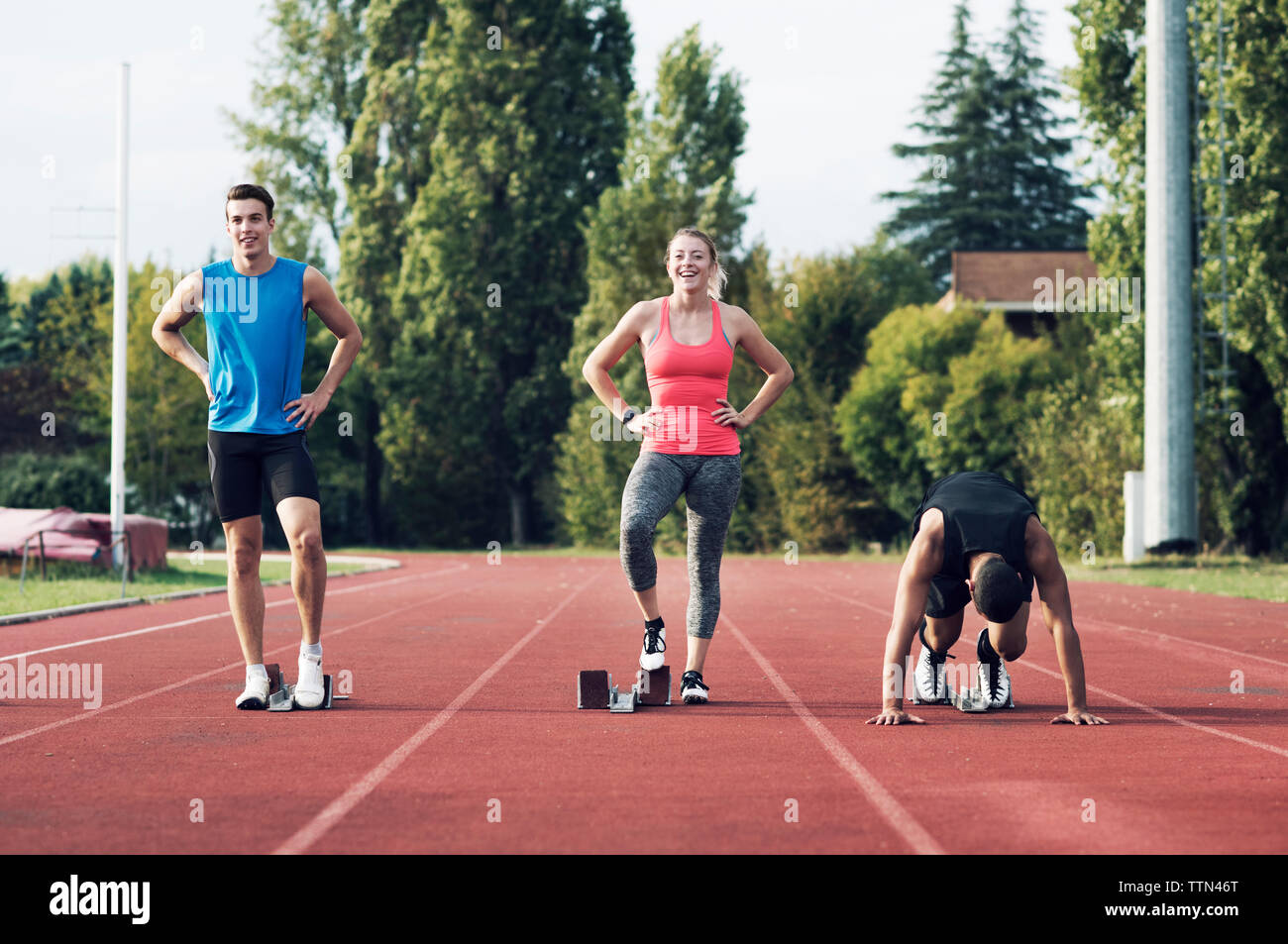 Athletes starting blocks hi-res stock photography and images - Alamy