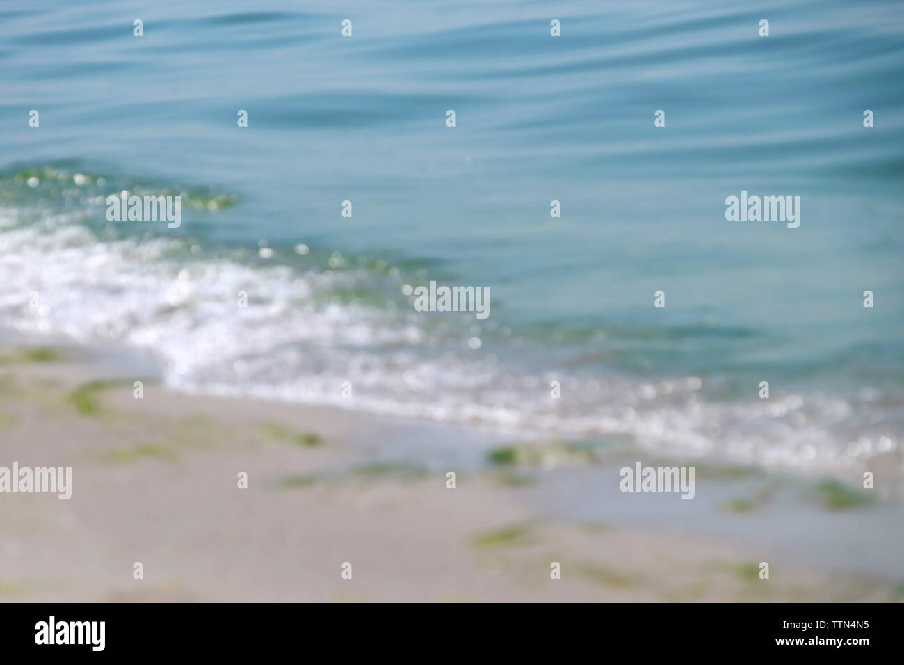 Blurred beach scene defocused waves hi-res stock photography and images ...