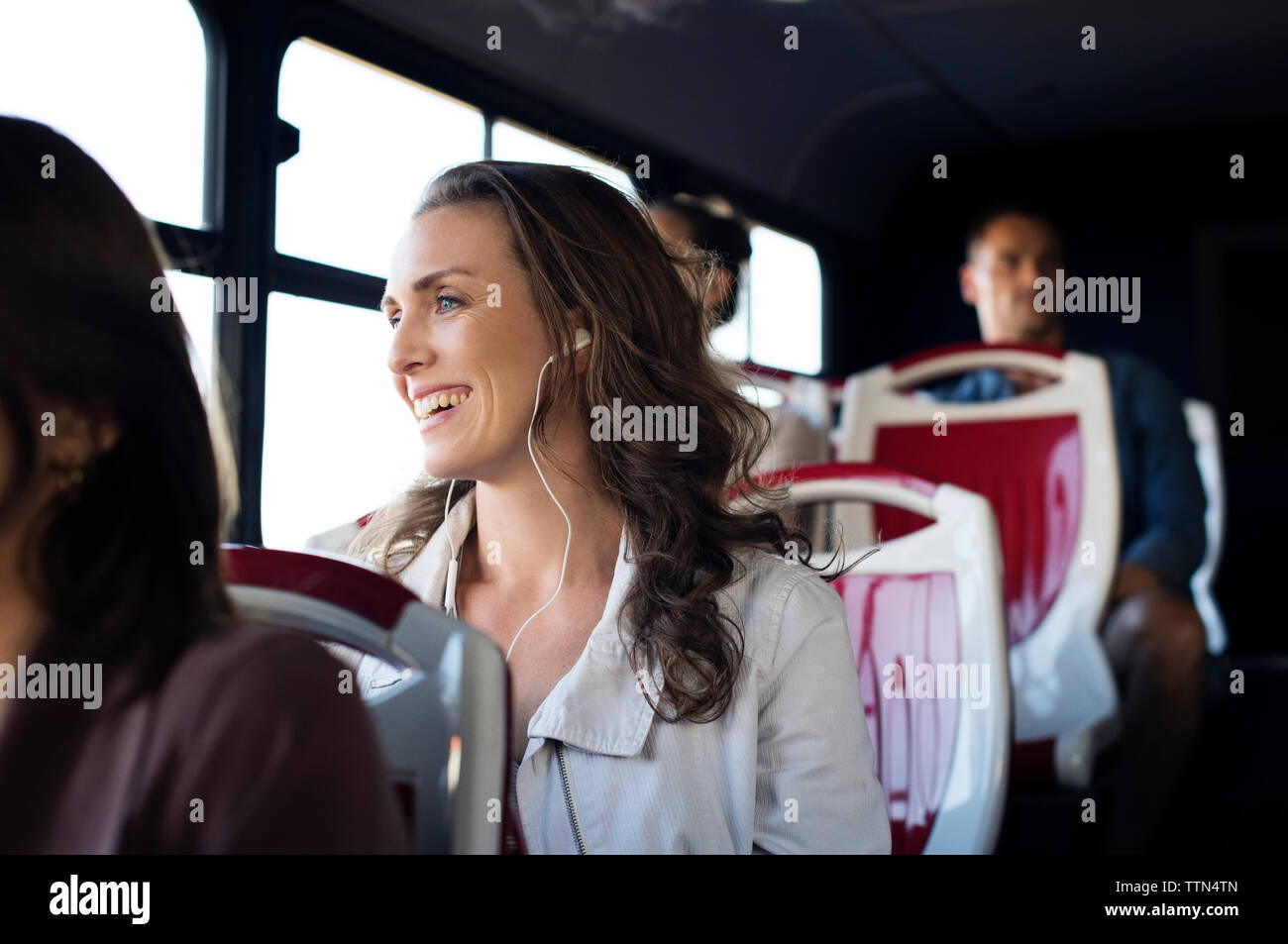 Group four traveling people hi-res stock photography and images - Alamy
