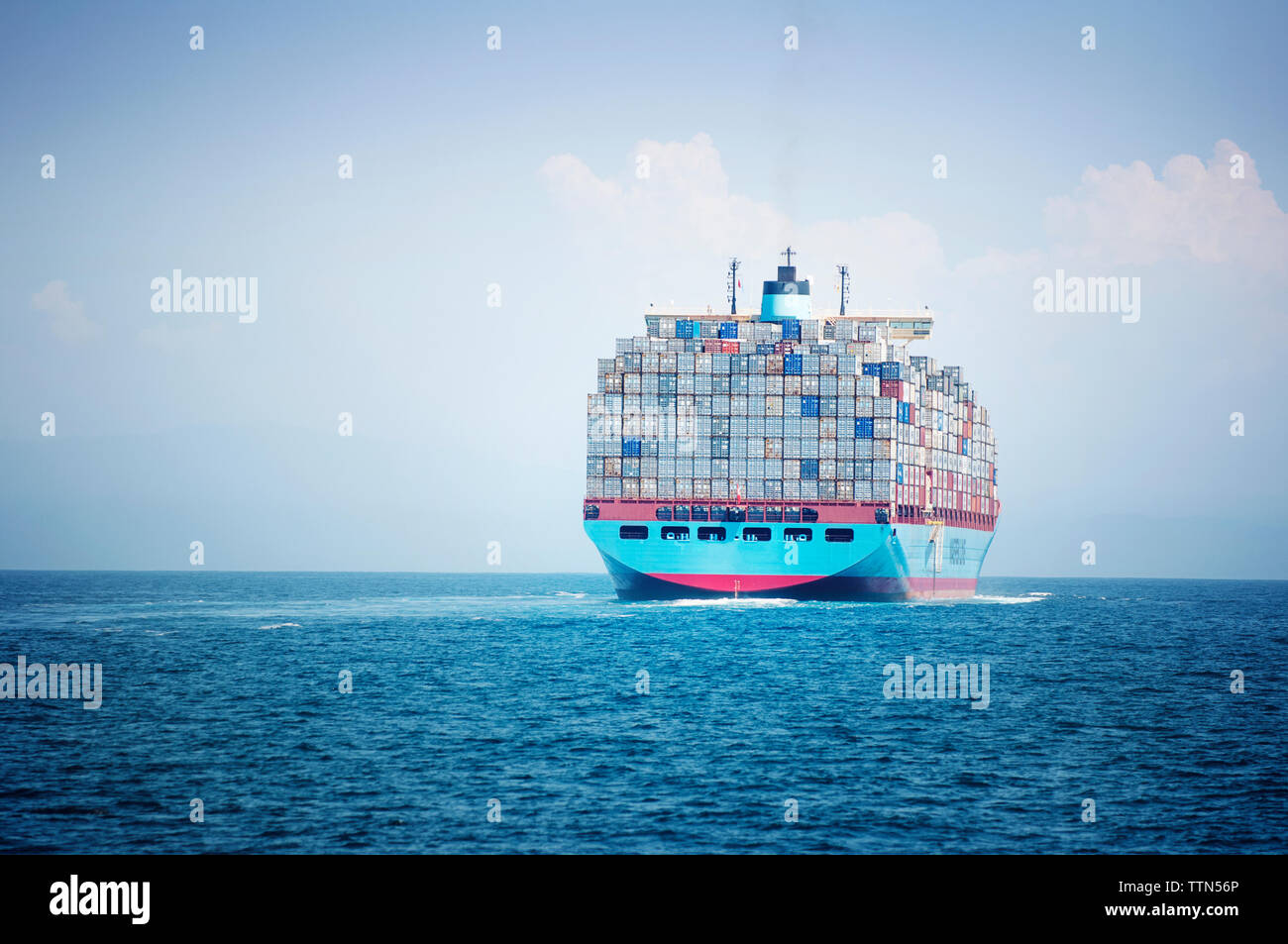Loaded Shipping Containers High Resolution Stock Photography and Images ...