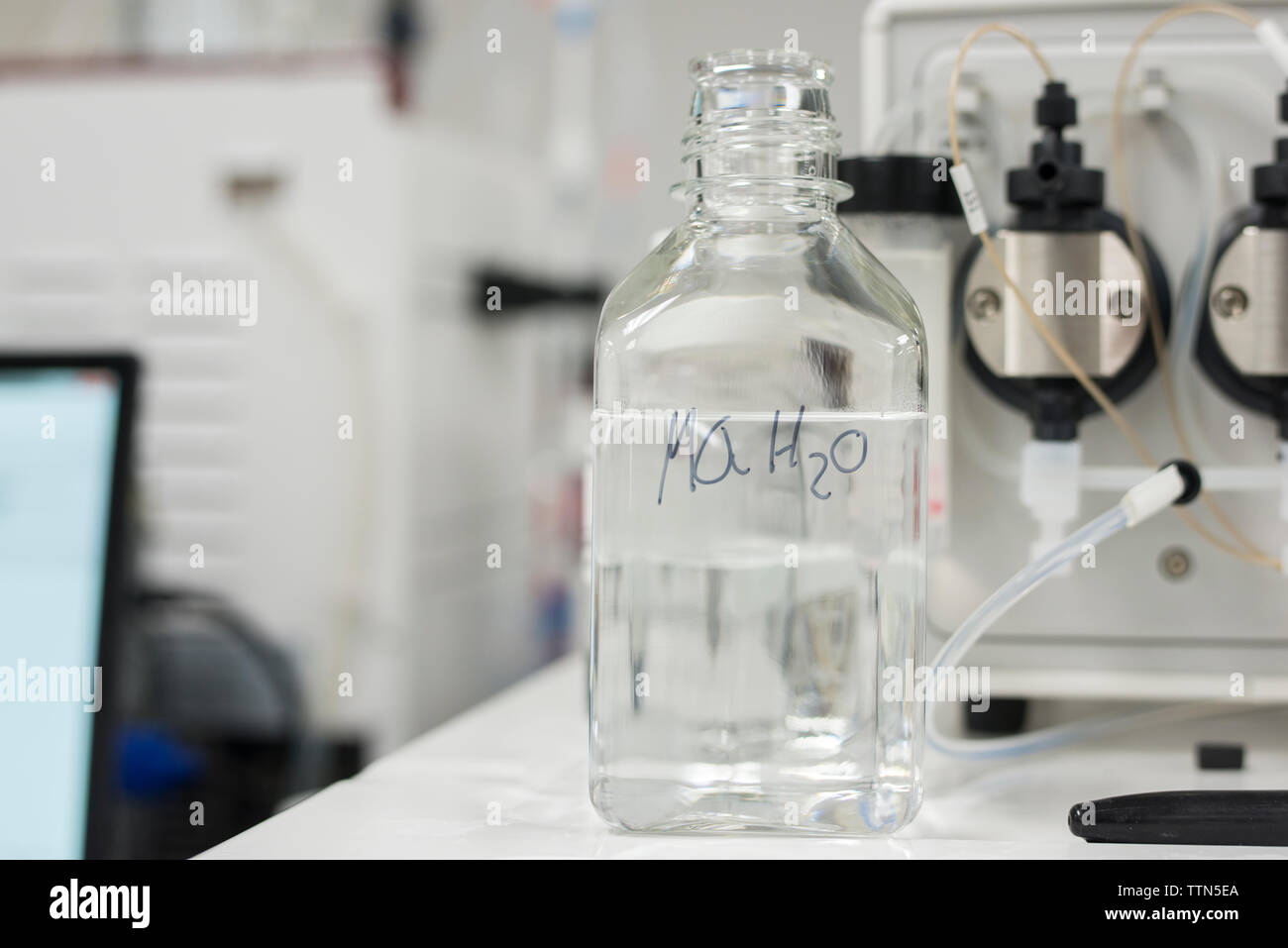 Text table hi-res stock photography and images - Alamy