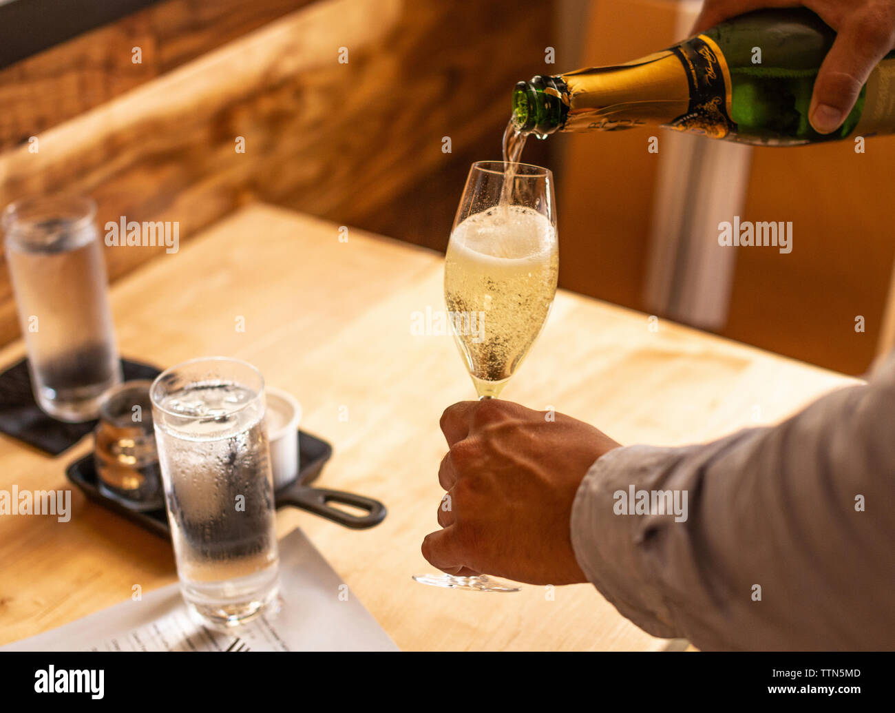 Alcohol drinking glasses hi-res stock photography and images - Alamy